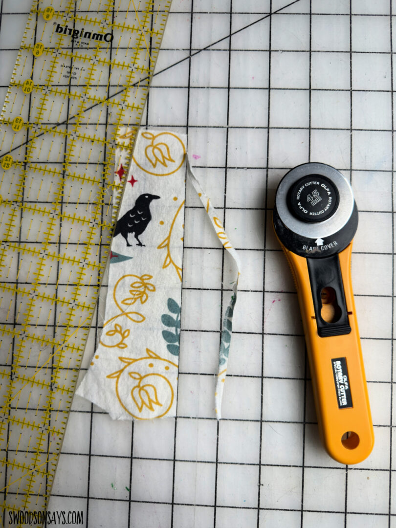 How to sew a bookmark - a beginner sewing tutorial - Swoodson Says